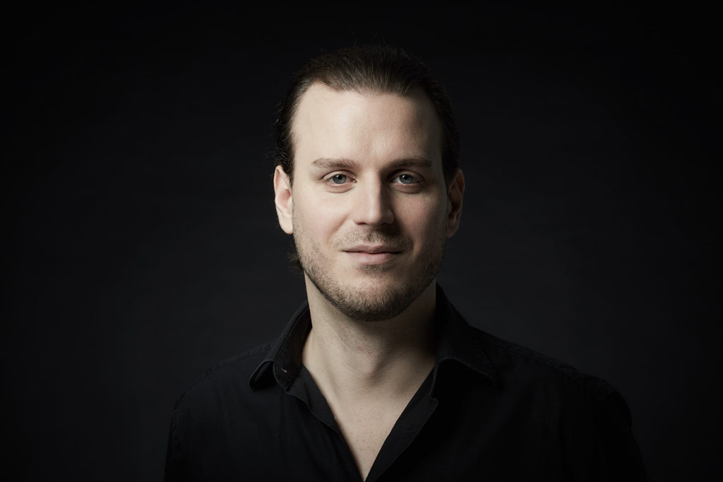 Rayd GmbH - Sports Graphics, Realtime and Touch Installations